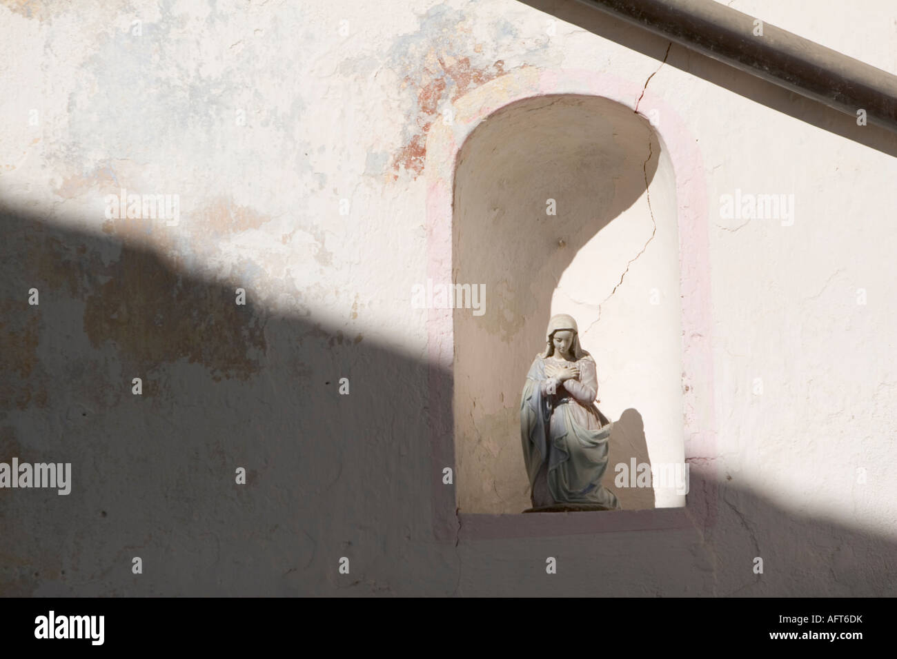 Religious idol icon italy hi-res stock photography and images - Alamy