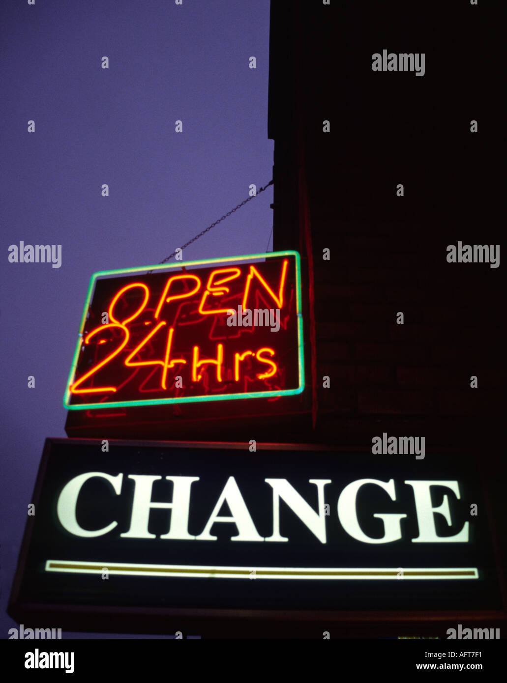 24hrs icon hi-res stock photography and images - Alamy