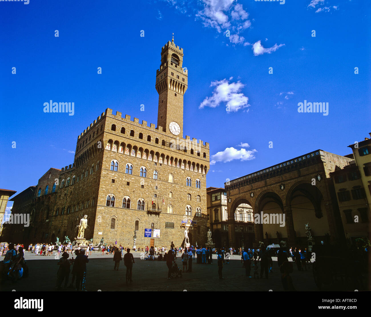 Palazzo vecchio palazzo della signoria plaza hi-res stock photography ...