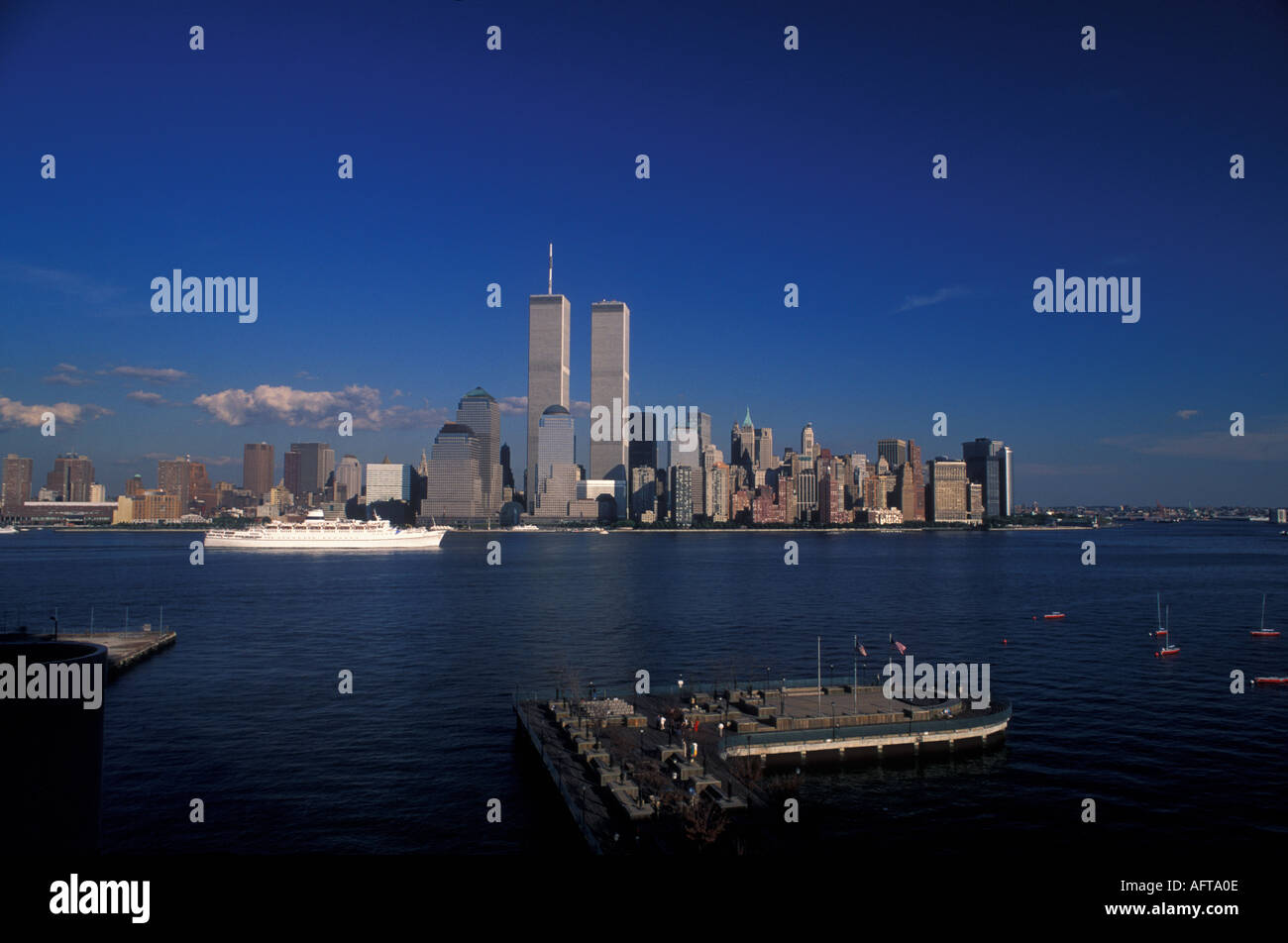 USA New York City. Manhattan skyline prior to 2001 Stock Photo - Alamy