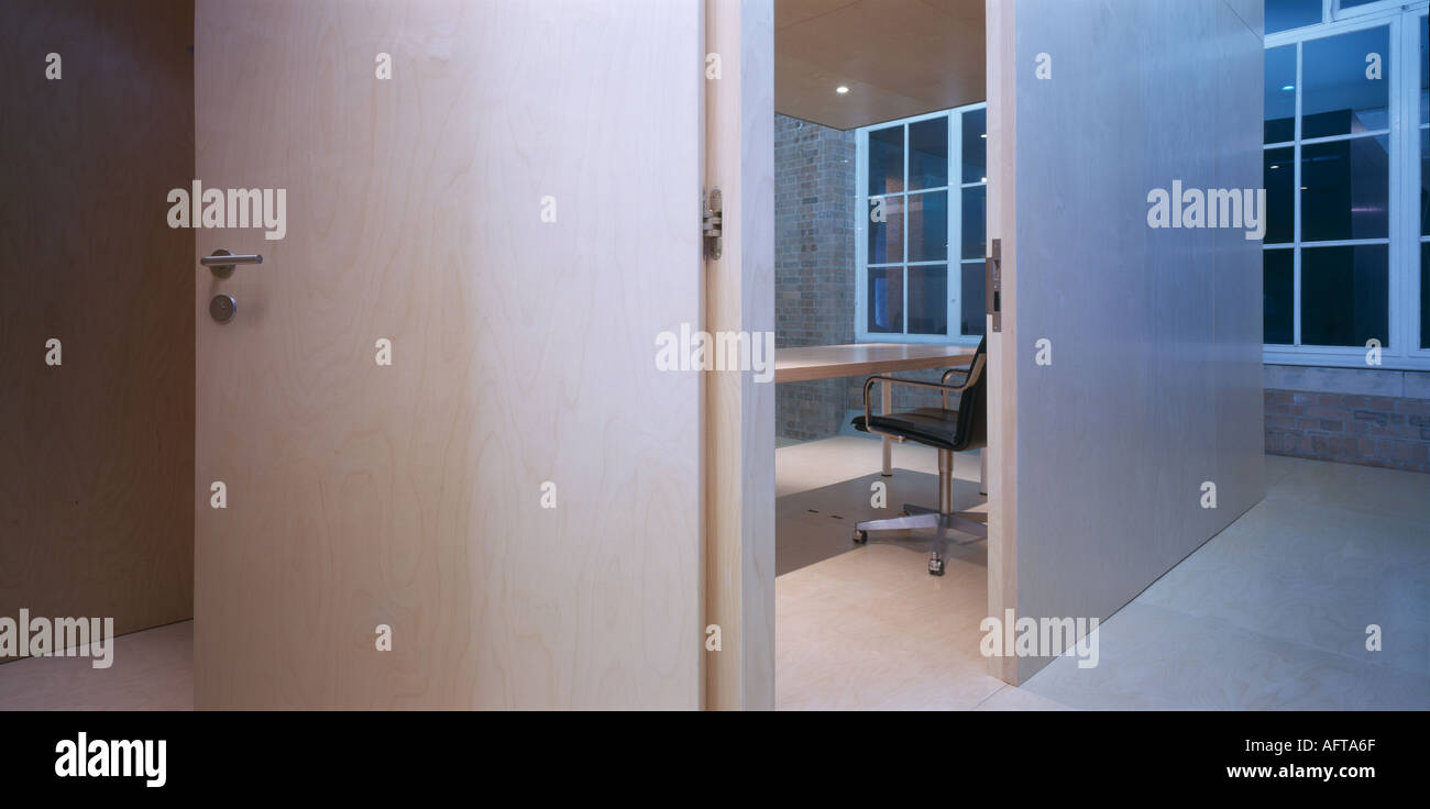 Surveyors’ Offices in converted Factory, London. Architect: Simon ...