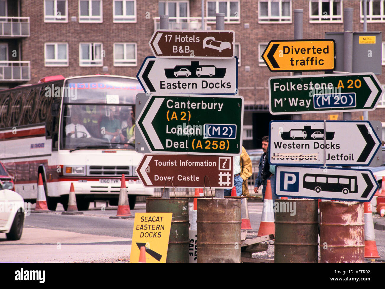 90s signs hi-res stock photography and images - Alamy
