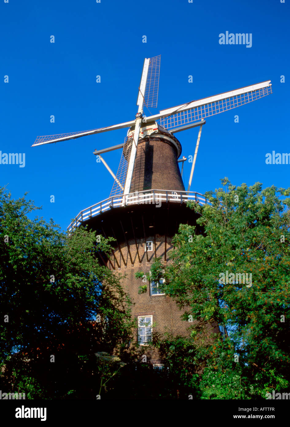 Leiden, Netherlands. Molenmuseum de Valk (Windmill Folk Museum ...