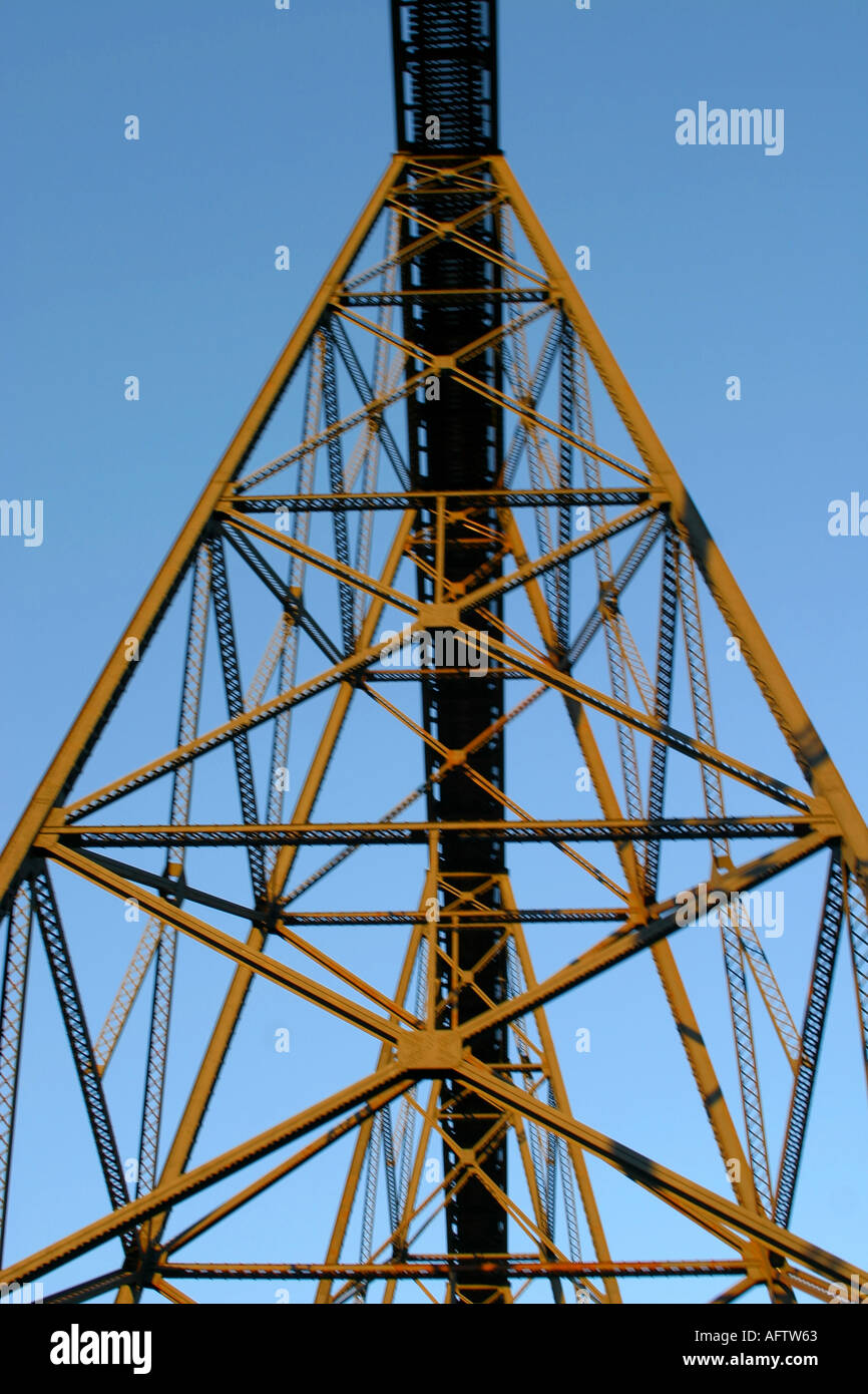 Parallel triangle hi-res stock photography and images - Alamy