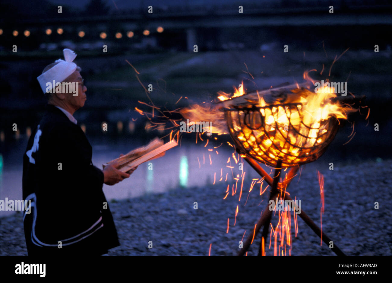 Usho Japanese fisherman opens fire for Ukai traditional Cormorant ...