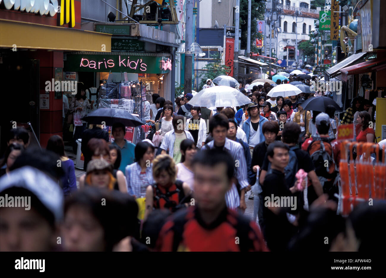 Crowded streets of Harajuku Tokyo Japan Stock Photo - Alamy
