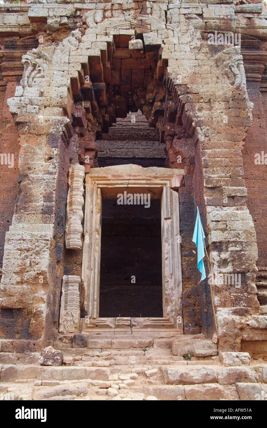 Phnom da temple hi-res stock photography and images - Alamy