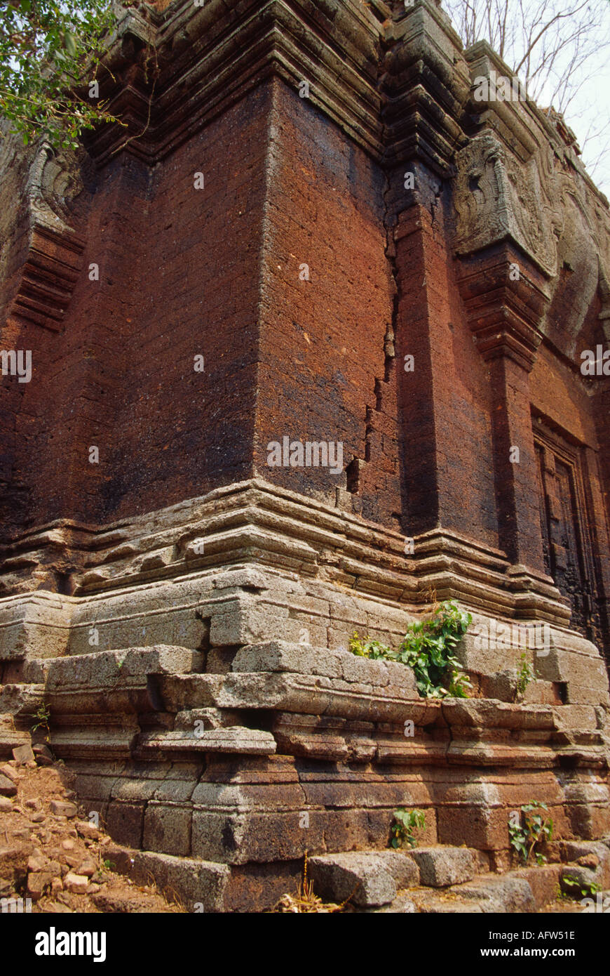 Part of the temple at Phnom Da Cambodia Stock Photo - Alamy