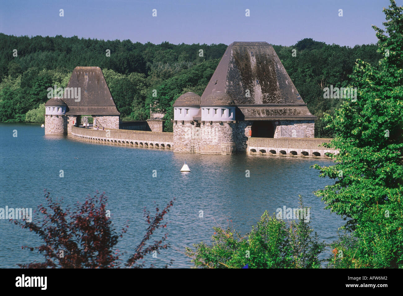 Mohne dam hi-res stock photography and images - Alamy