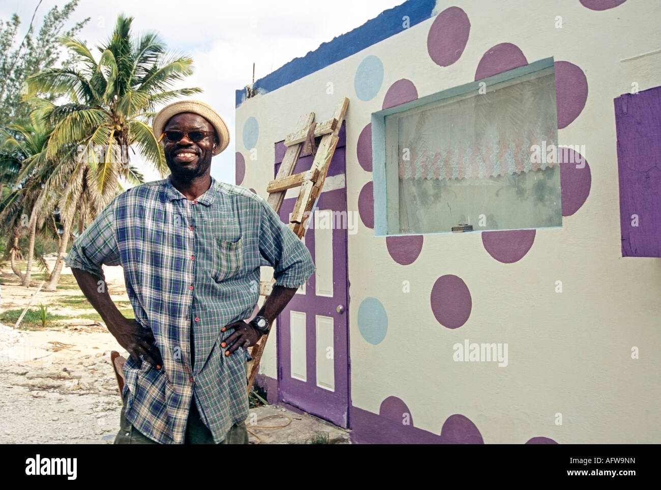 Bahamian man hi-res stock photography and images - Alamy