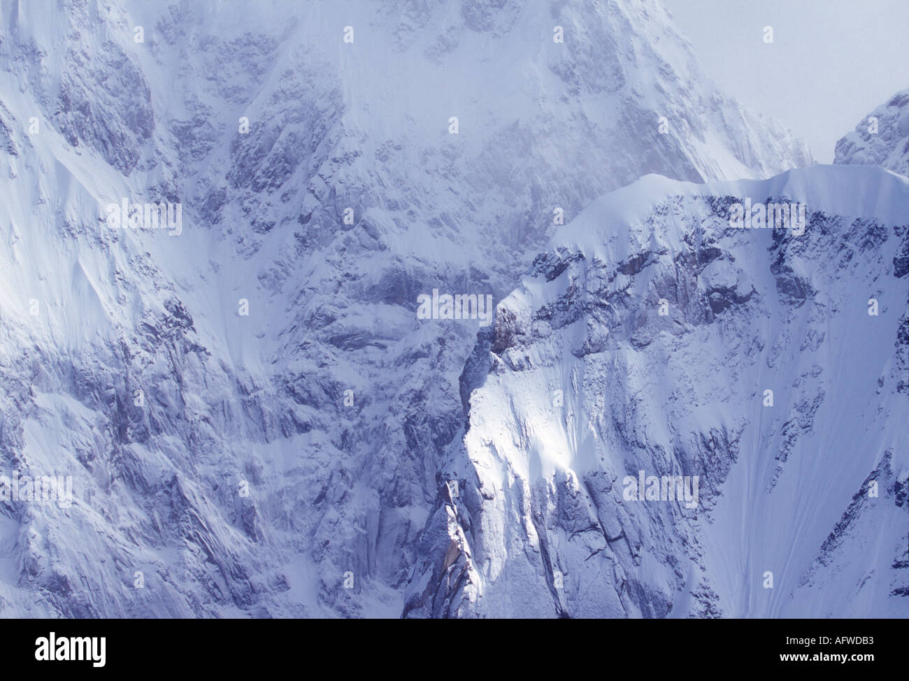 Alaska mountain range aerial Stock Photo - Alamy