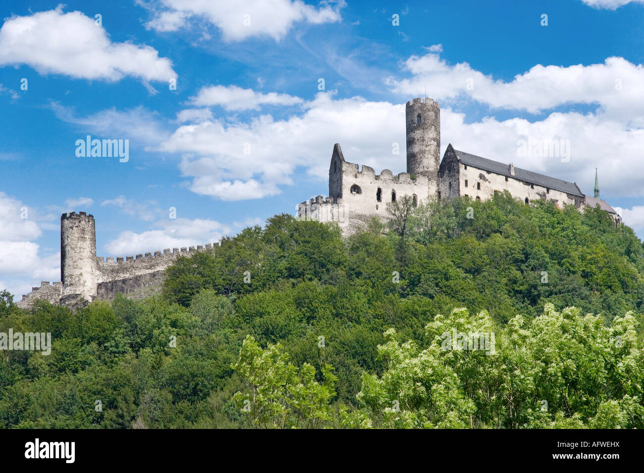 Goticky hrad bezdez 1264 nar hi-res stock photography and images - Alamy