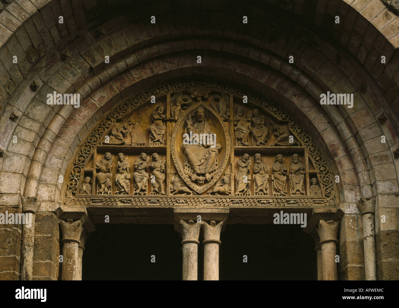 Twelve romanesque churches hi-res stock photography and images - Alamy