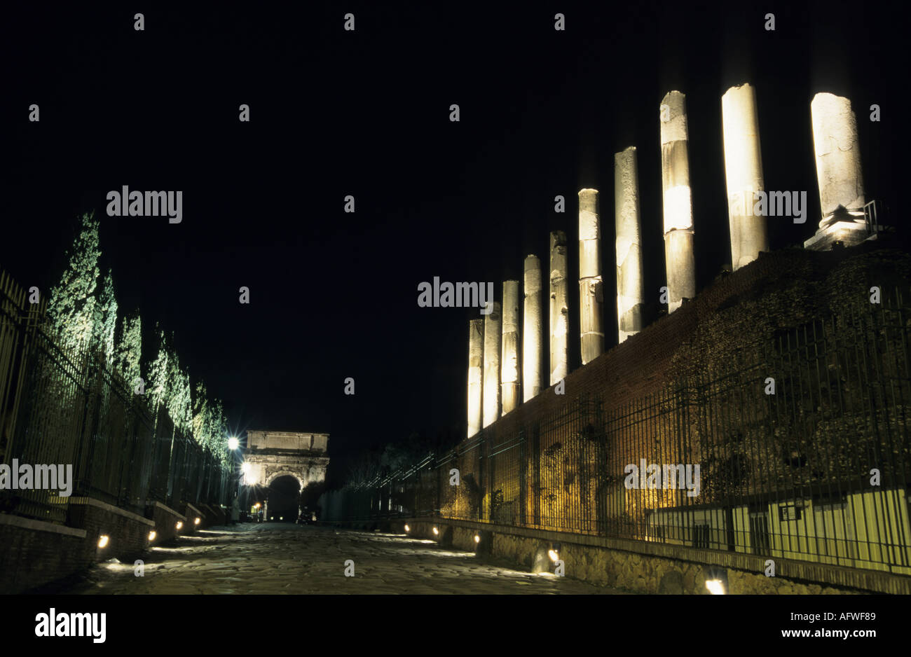 Arch of titus at night hi-res stock photography and images - Alamy