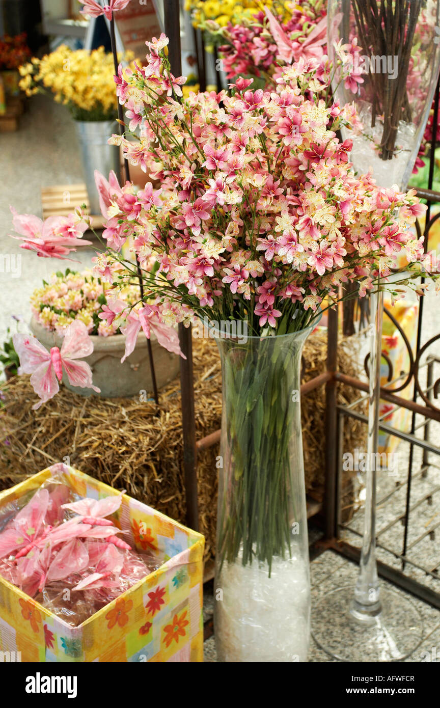 Flowres hi-res stock photography and images - Alamy