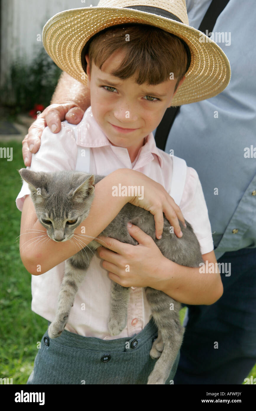 Indiana shipshewana amish farm tour hi-res stock photography and images ...