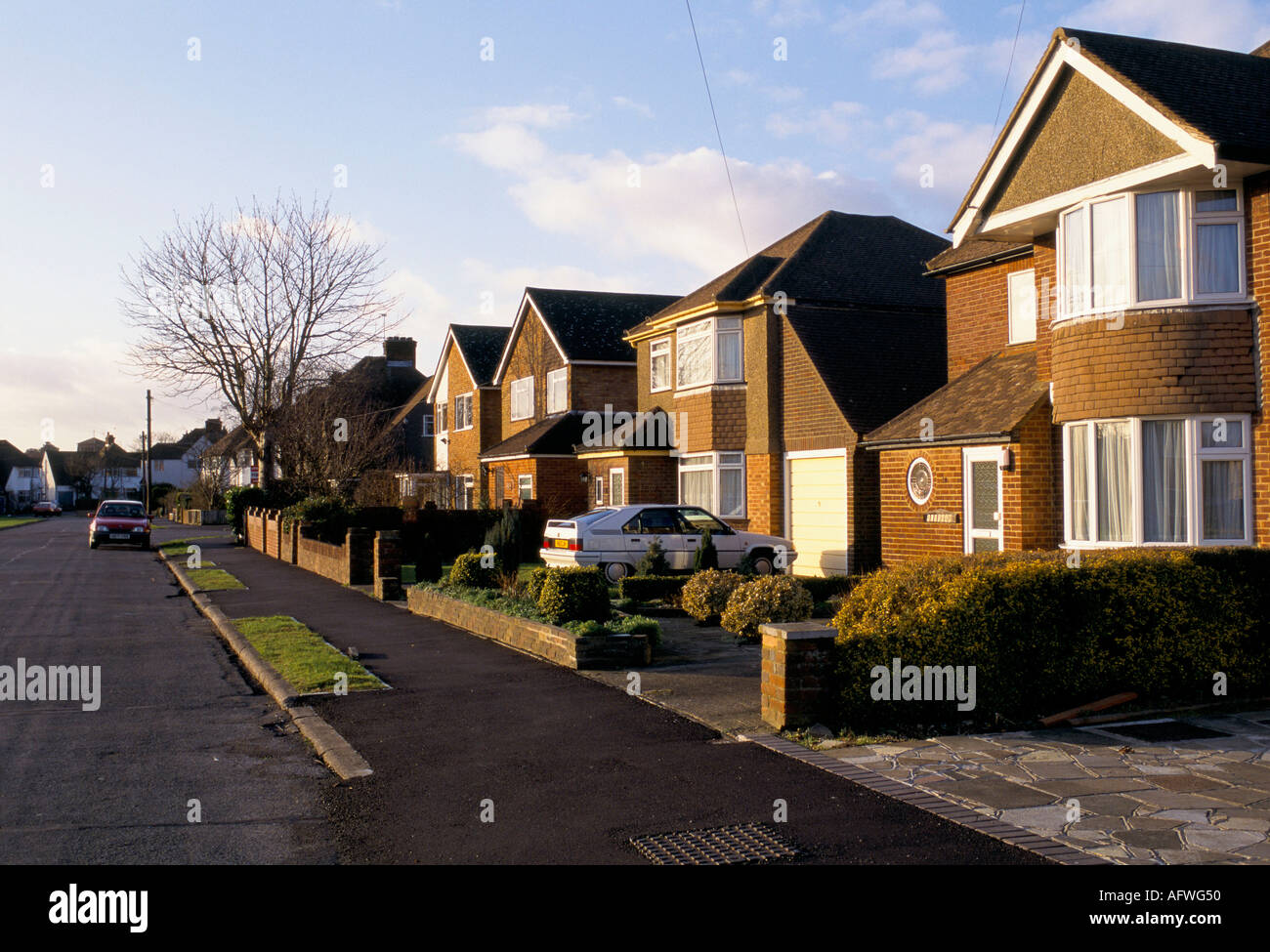 Suburban housing 1990s UK. Living in suburbia.Amersham Buckinghamshire ...