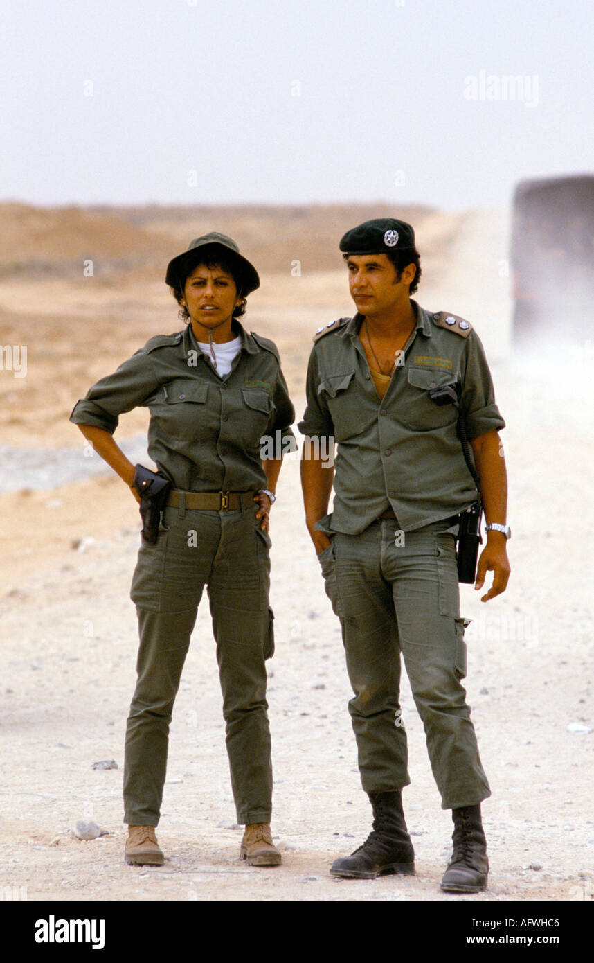 Idf 1980s hi-res stock photography and images - Alamy