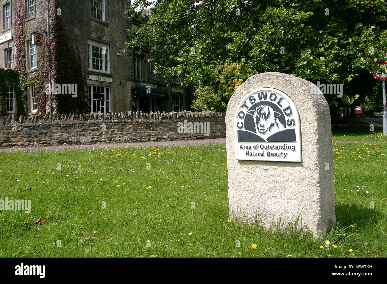 Cotswolds Sign Burford Oxfordshire Stock Photo - Alamy