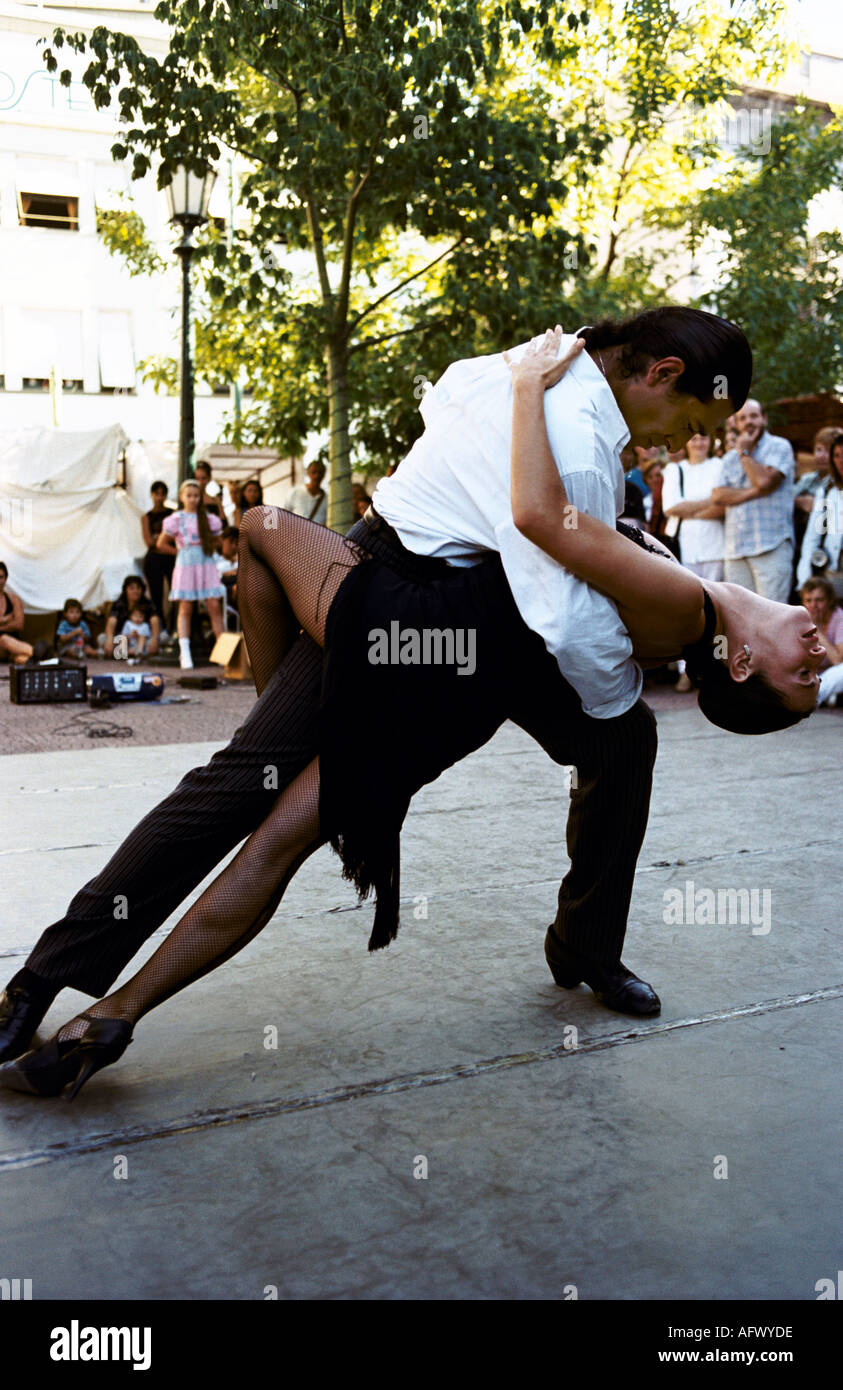 Professional tango dancers group hi-res stock photography and images ...