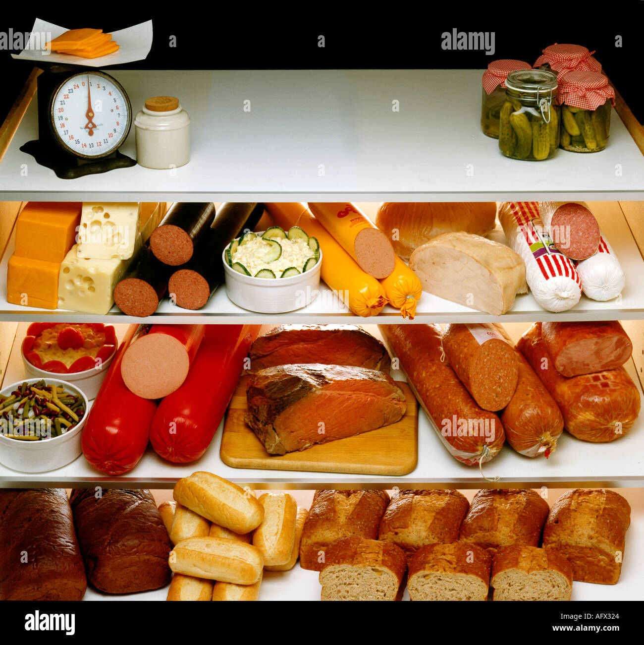 Deli counter hi-res stock photography and images - Alamy