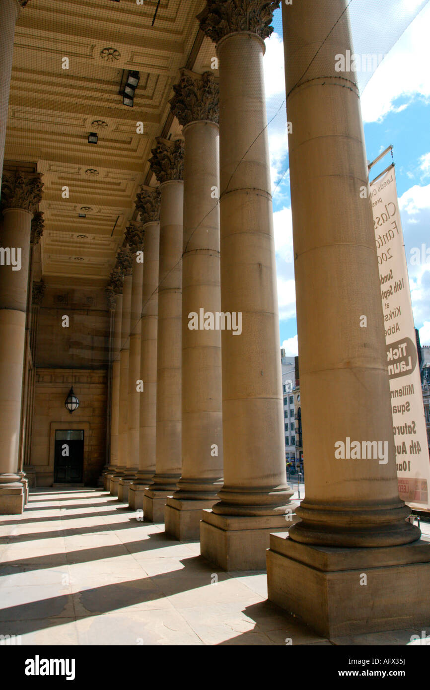 Entrance columns at Leeds Town Hall UK Stock Photo - Alamy