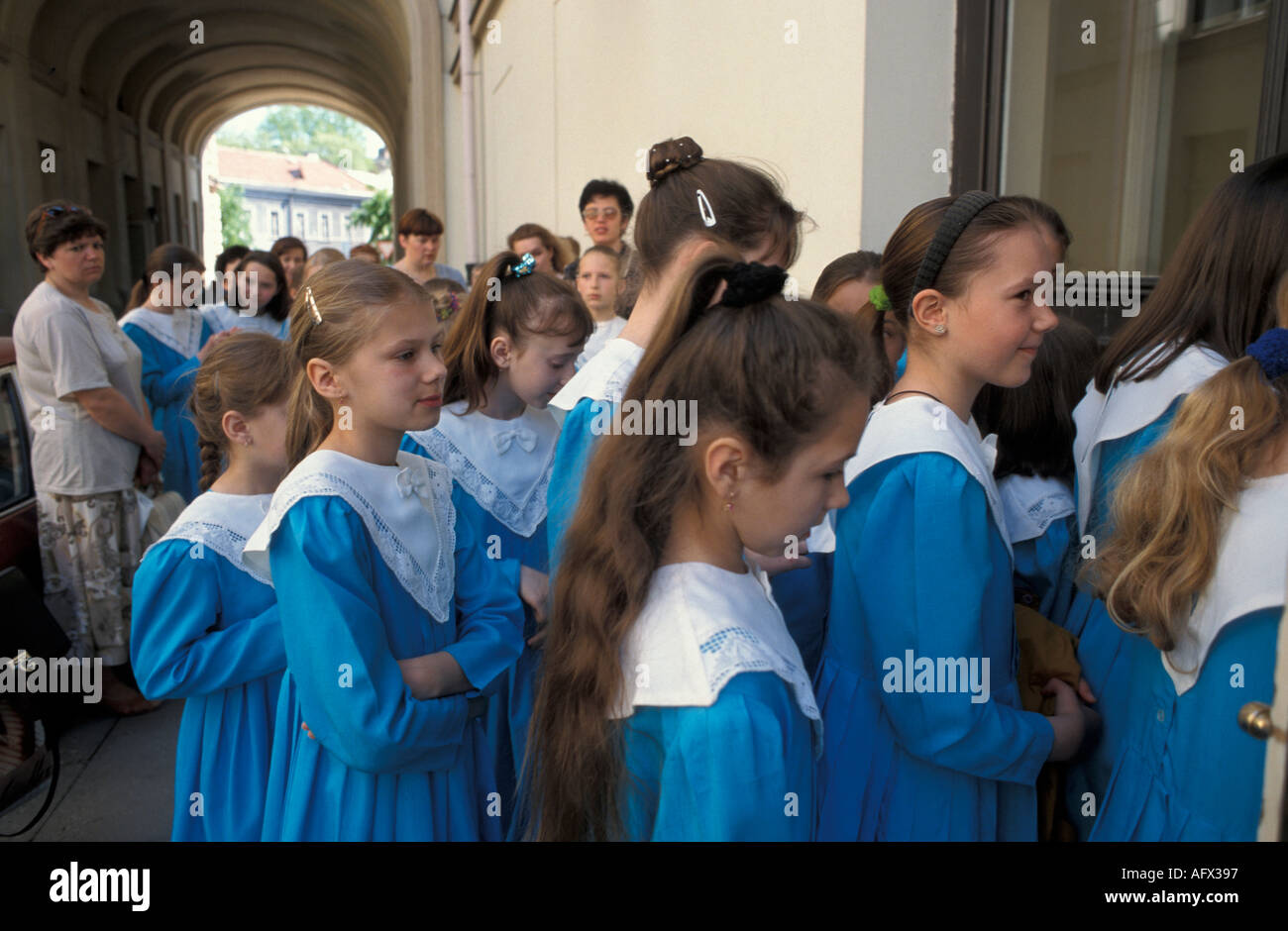 Group uniform hi-res stock photography and images - Alamy