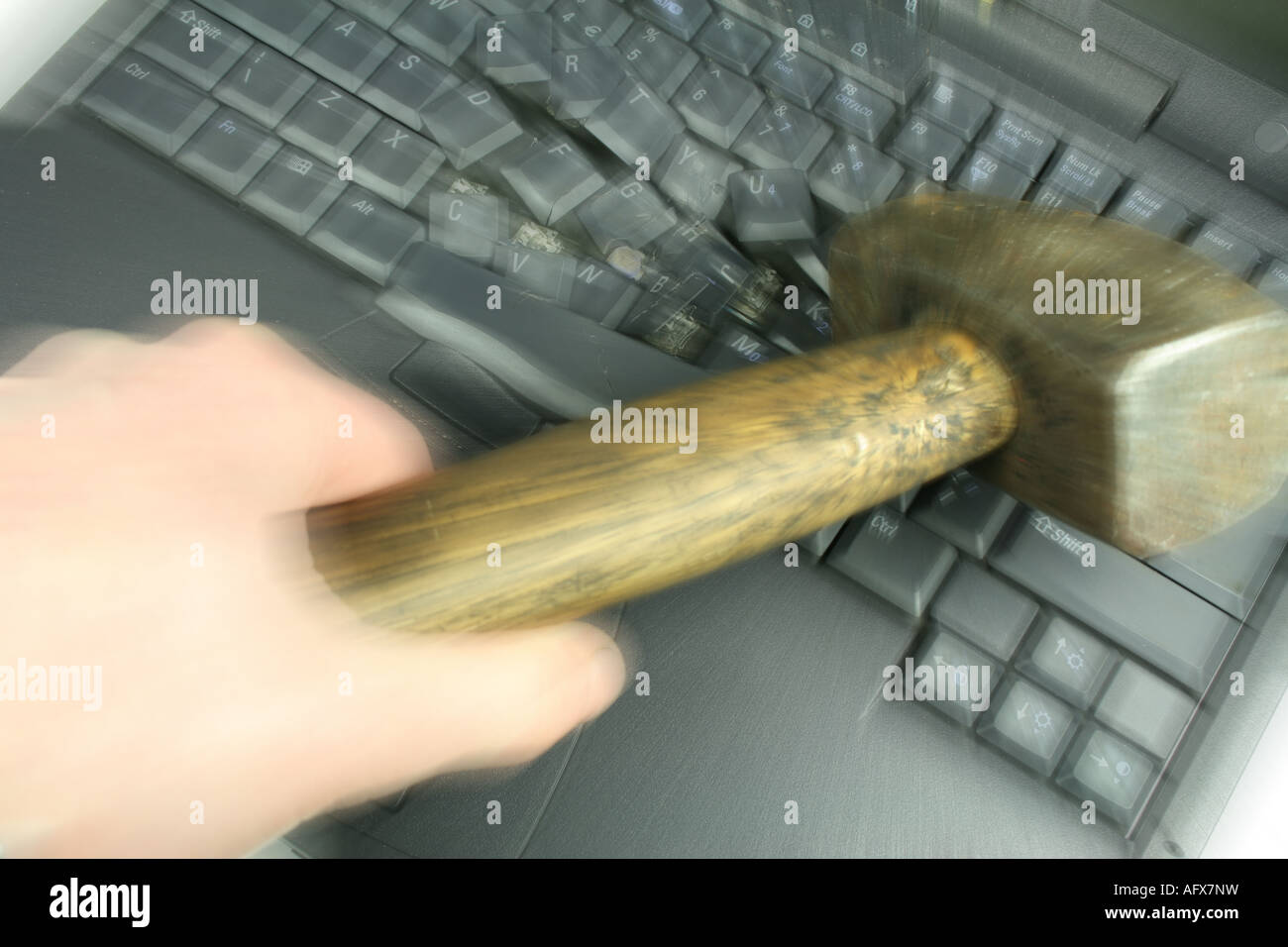 Hammer strike hi-res stock photography and images - Alamy