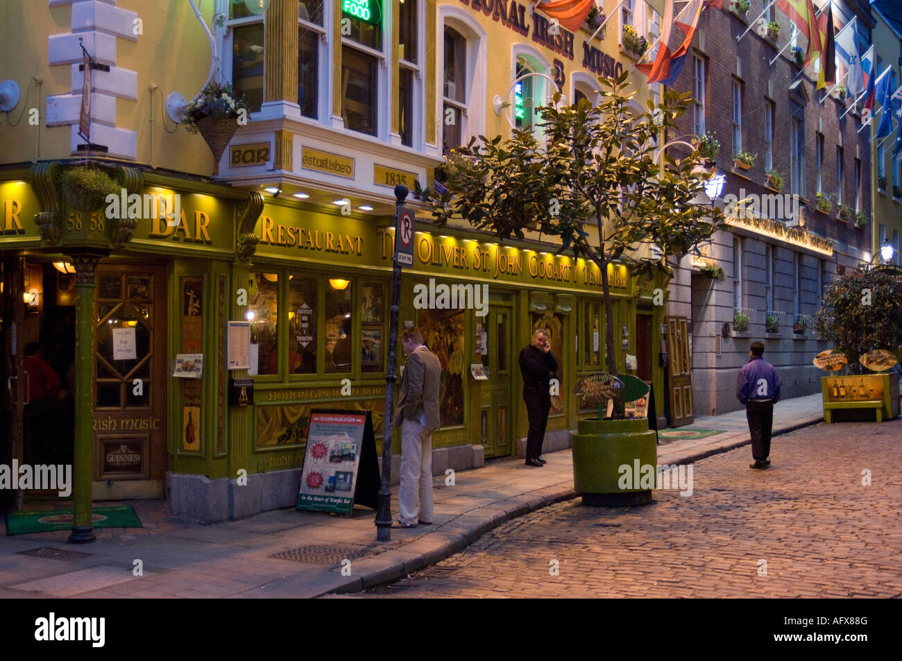 The Oliver St John Gogarty pub Temple Bar Dublin Stock Photo - Alamy
