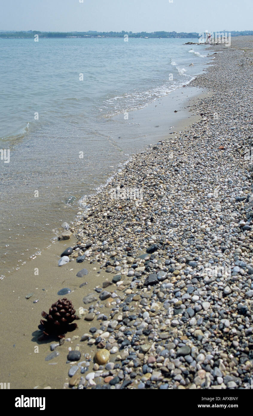 Kieselstrand hi-res stock photography and images - Alamy