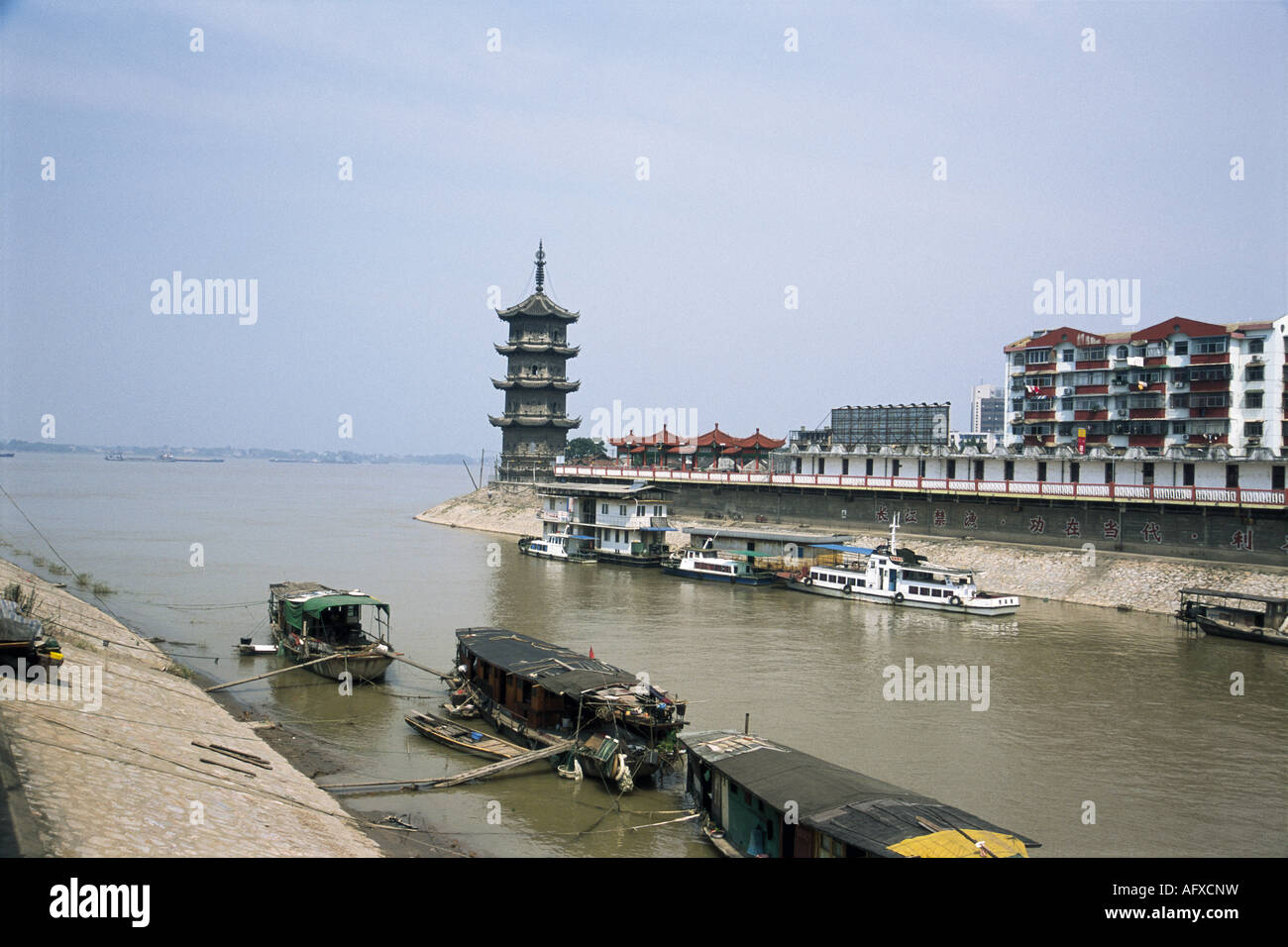 Ymp hi-res stock photography and images - Alamy