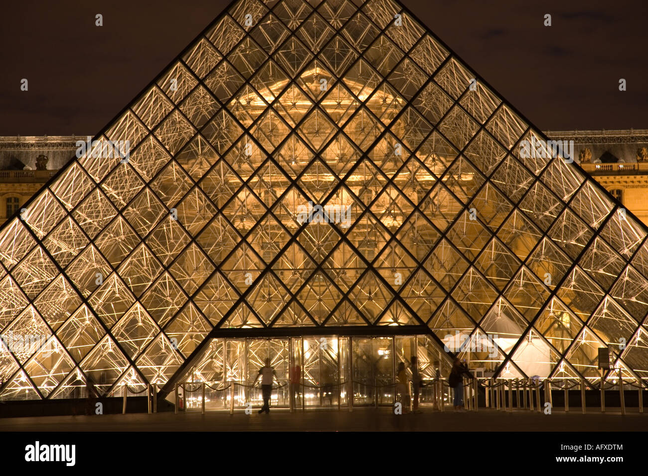 Pyramid at the Louvre museum Paris Stock Photo - Alamy