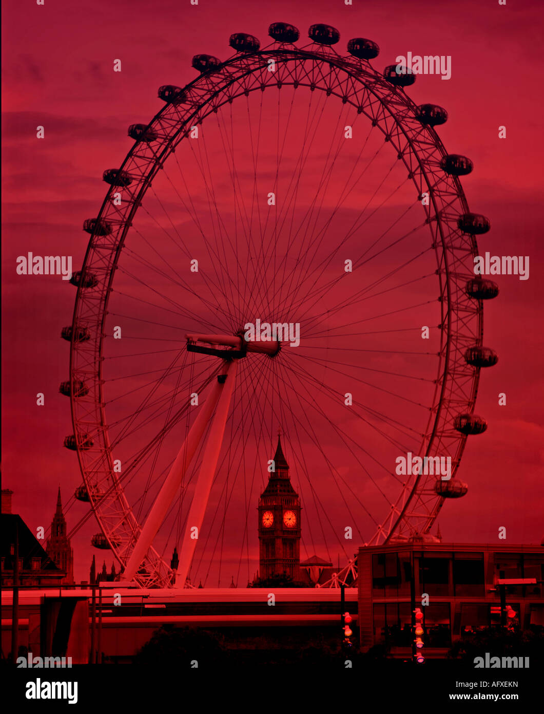 Millennium wheel (sun set Stock Photo - Alamy
