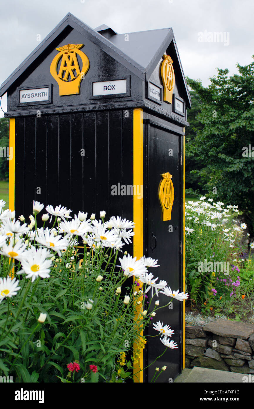 An AA motorists emergency telephone box at Aysgarth in Wensleydale ...