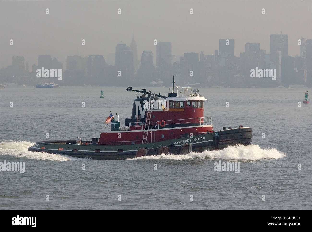 A tugboat in New York Harbor Stock Photo - Alamy