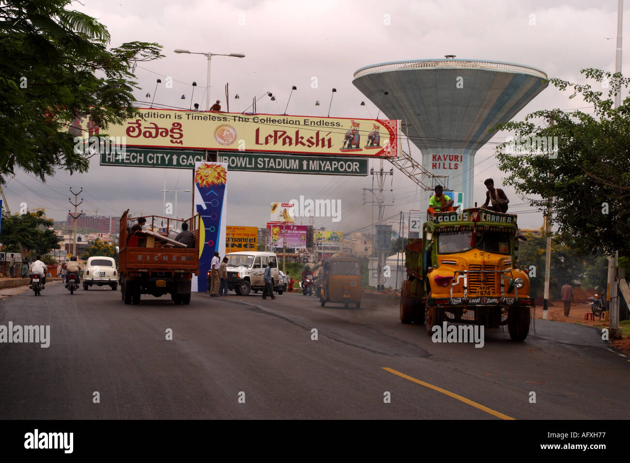 Street Scene Hyderabad India Stock Photos & Street Scene Hyderabad ...