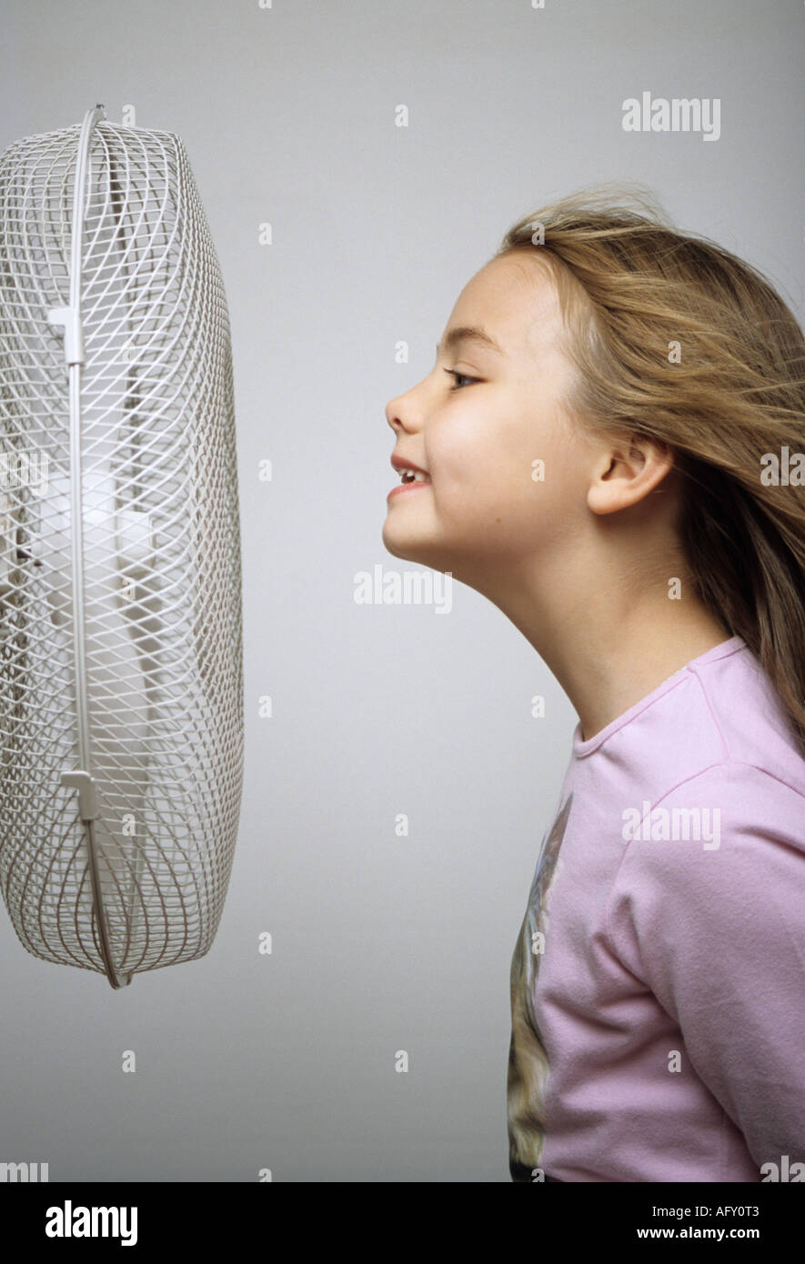 Electric cool fan child hi-res stock photography and images - Alamy