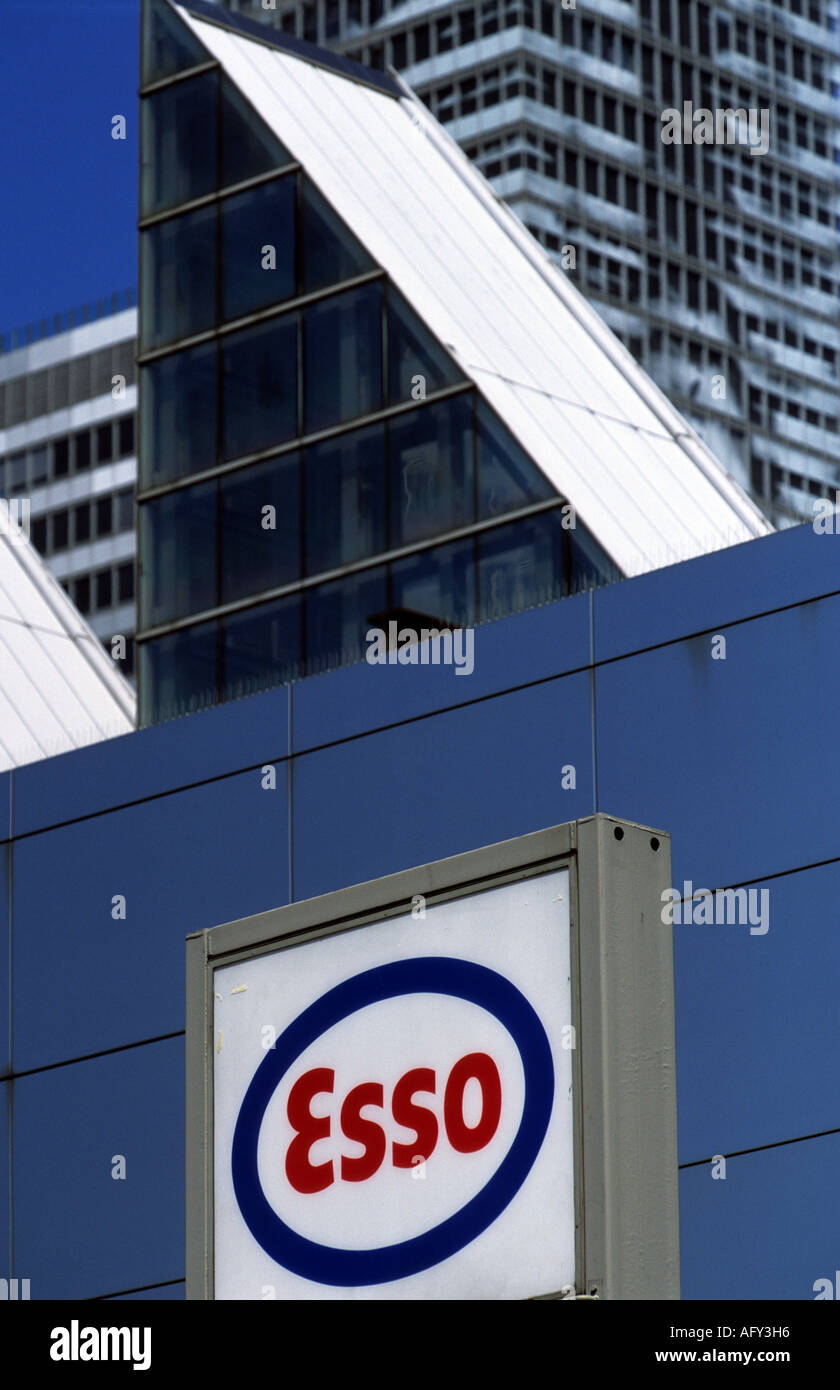 Esso Logo Stock Photos & Esso Logo Stock Images - Alamy