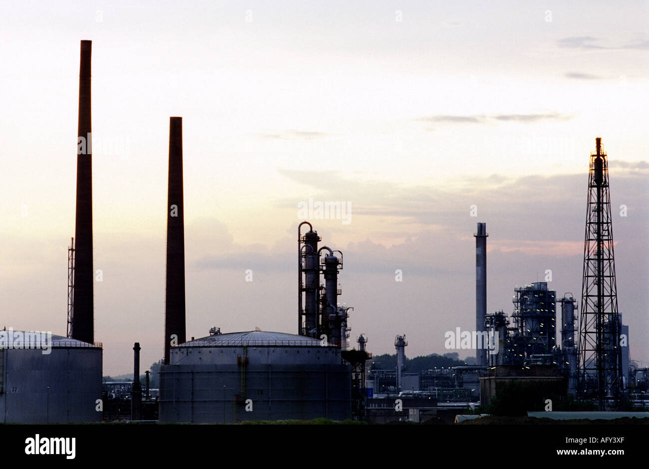 Refinery bp gelsenkirchen hi-res stock photography and images - Alamy