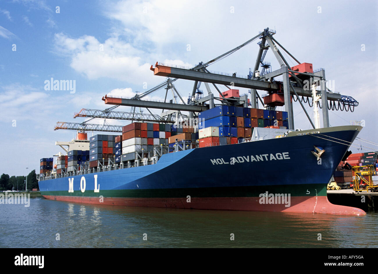MOL Advantage, container ship in the Port of Rotterdam, Holland Stock ...