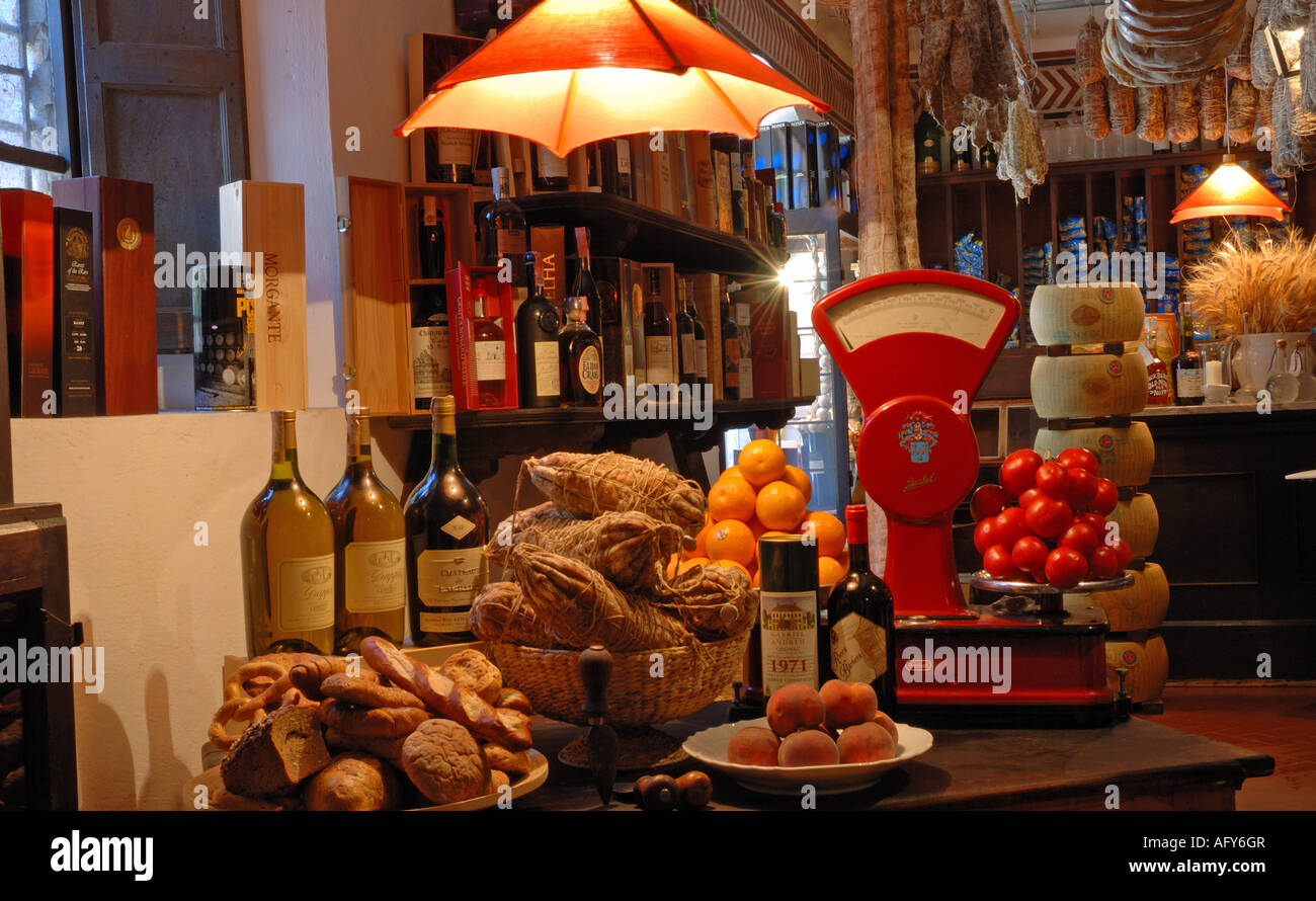 Inside a deli in Italy Stock Photo - Alamy