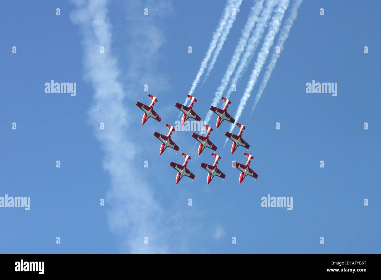 Snowbirds flying team in Formation Stock Photo - Alamy