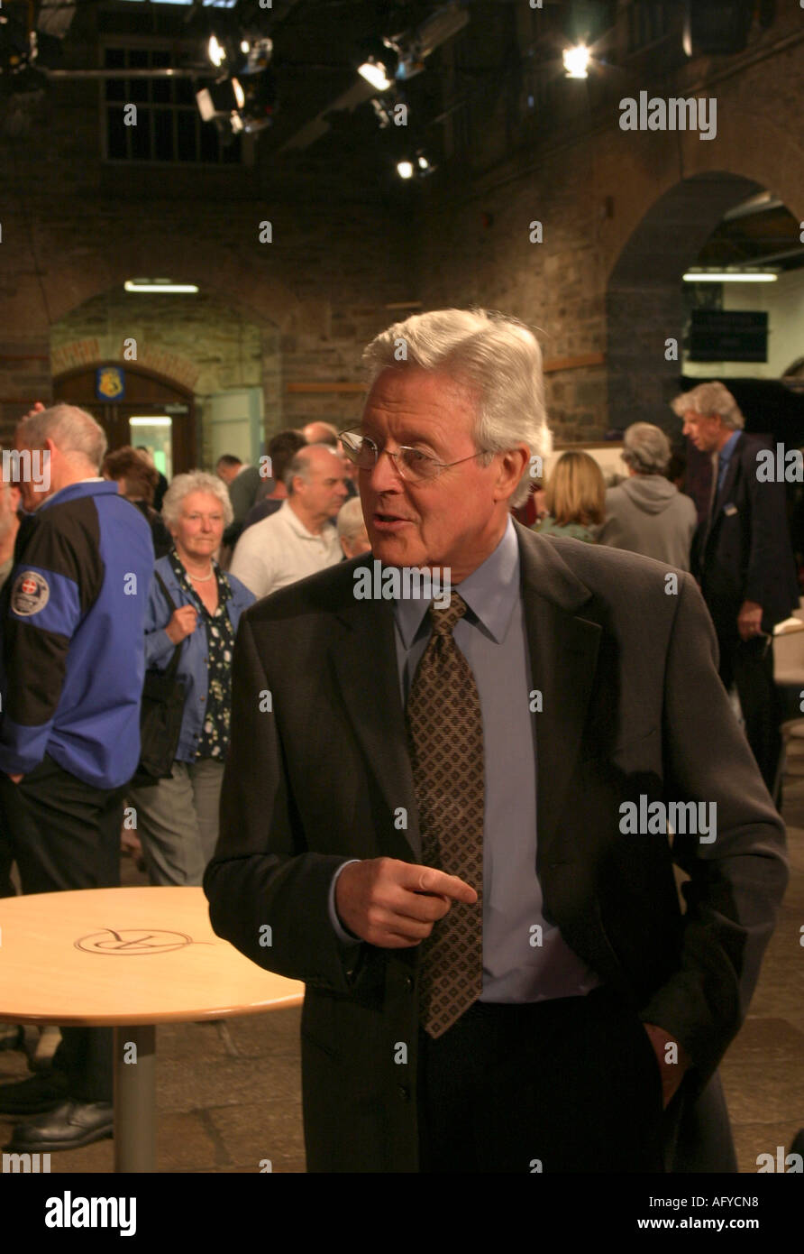 Michael aspel hi-res stock photography and images - Alamy