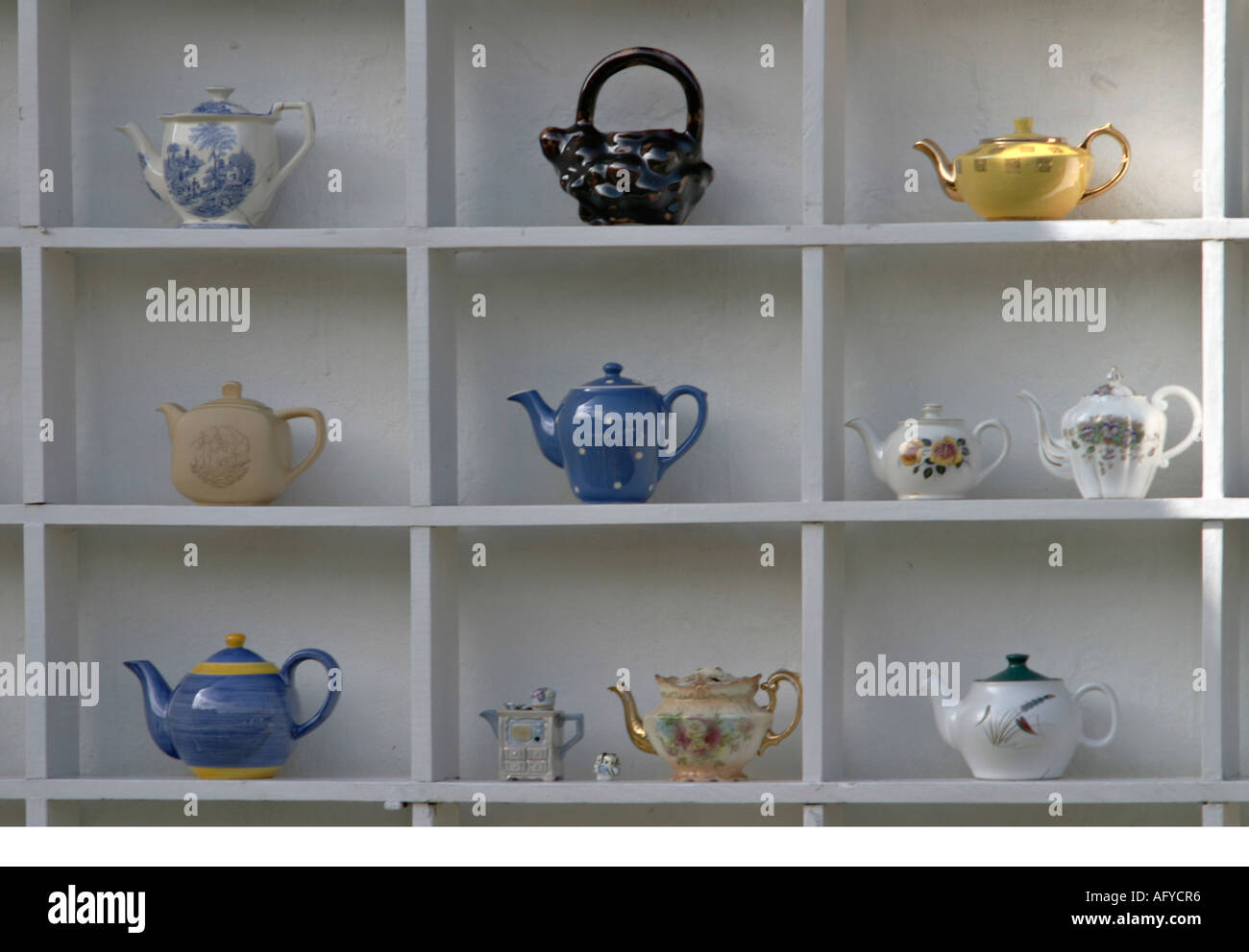 Funny teapots hi-res stock photography and images - Alamy