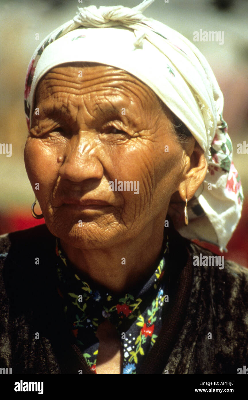 Typical Uzbek woman in the market in ,Samarkand,Uzbekistan Stock Photo ...