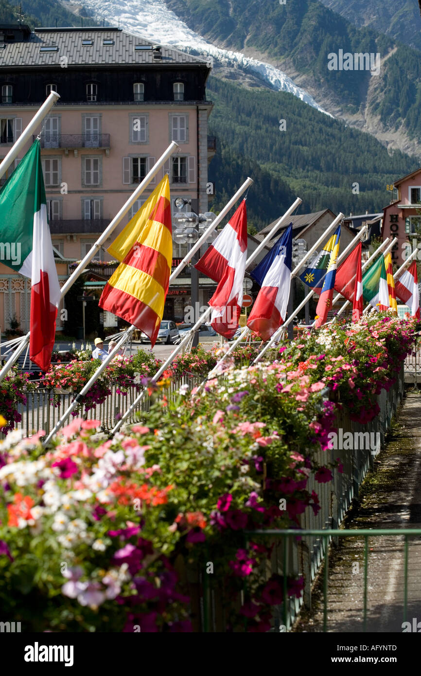 International flags chamonix hi-res stock photography and images - Alamy