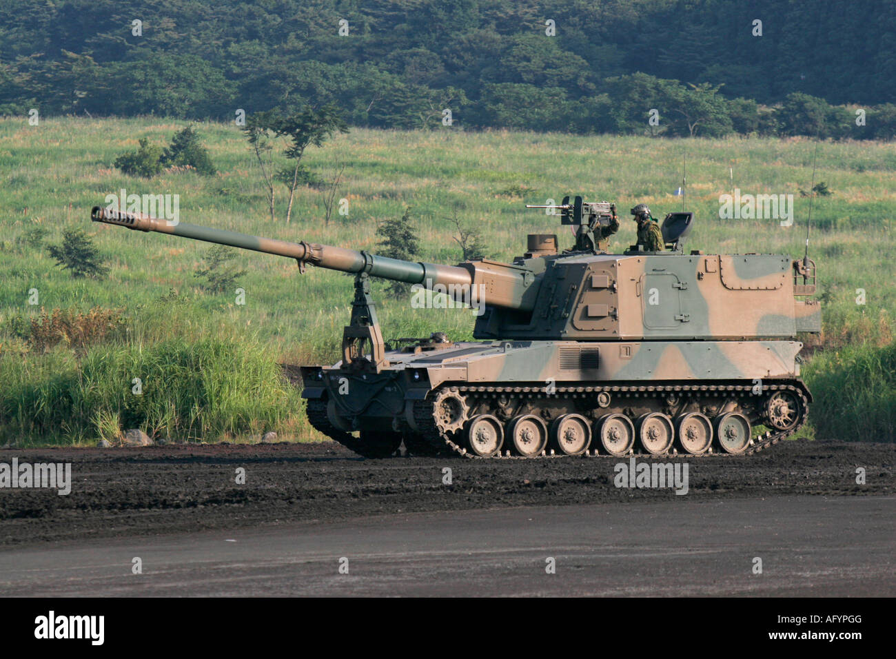 155mm hi-res stock photography and images - Alamy