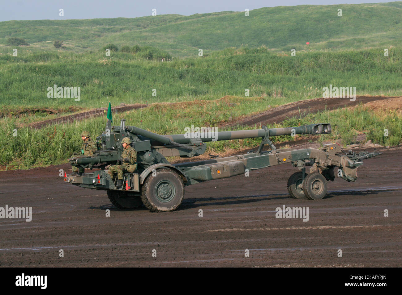 FH 70 Gun of Japan Ground Self Defense Force Stock Photo - Alamy