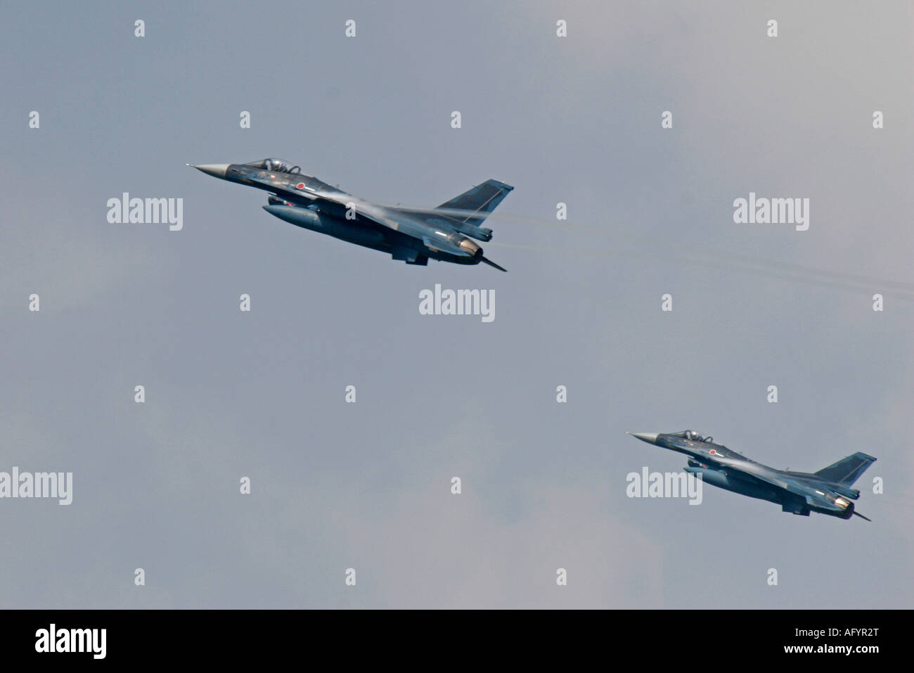 Formation flight of Mitsubishi F-2 fighter aircraft Stock Photo - Alamy