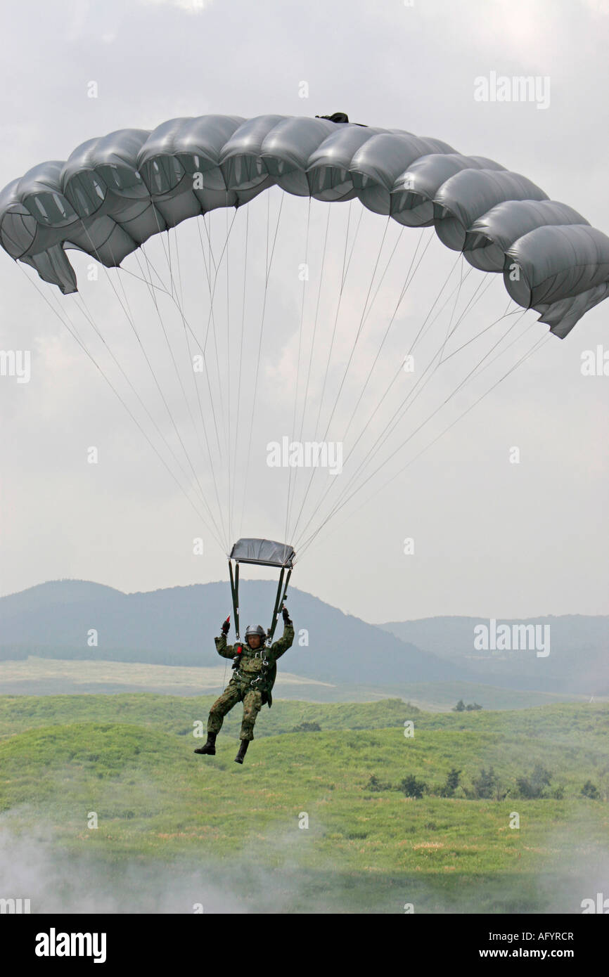 Ground troop hi-res stock photography and images - Alamy